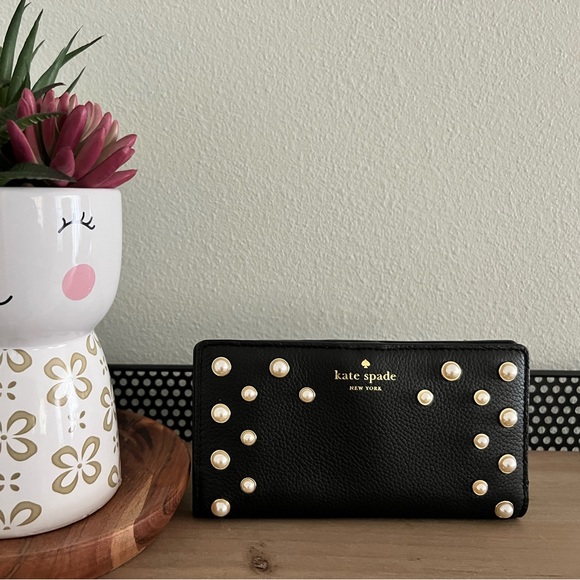kate spade | Bags | Kate Spade Stacy Black Serrano Place Pearl Wallet ...